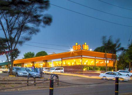 Kenya : Uqalo Capital investit dans la restauration | Mémento l ...