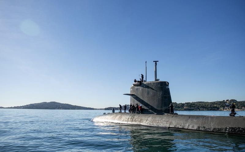 Dernier accostage du Sous-marin nucléaire d'attaque (SNA) Rubis à ...