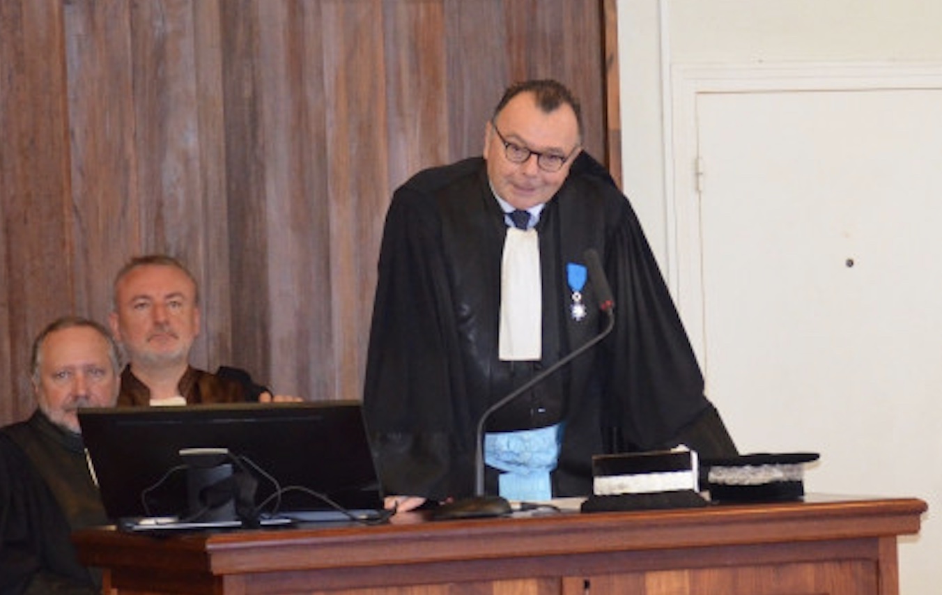 Le procureur demande un sursis pour le seul quotidien du territoire ...