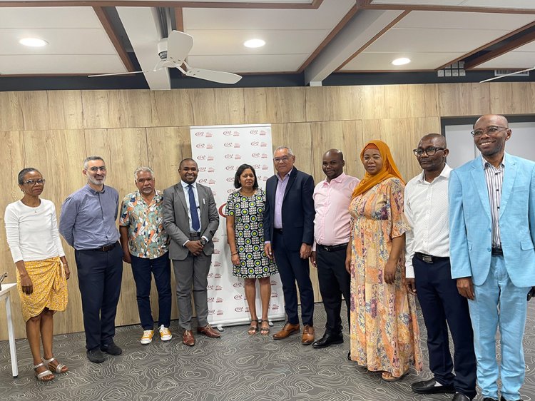 La CMAR et l'ENTP des Comores unissent leurs forces pour moderniser le BTP artisanal | Mémento l ...