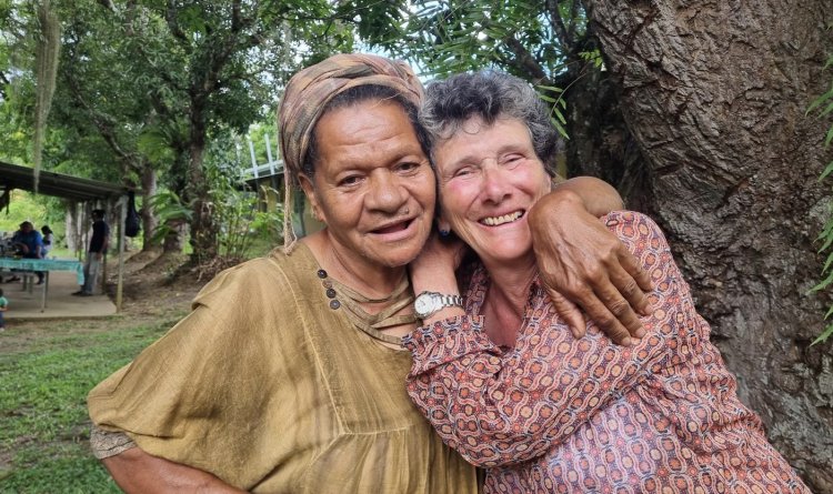 Nouvelle-Calédonie : Isabelle Autissier à la rencontre des jardiniers ...