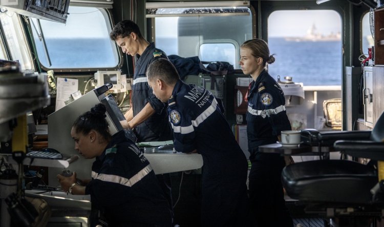 La Marine nationale renforcera son dispositif de surveillance avec dix ...